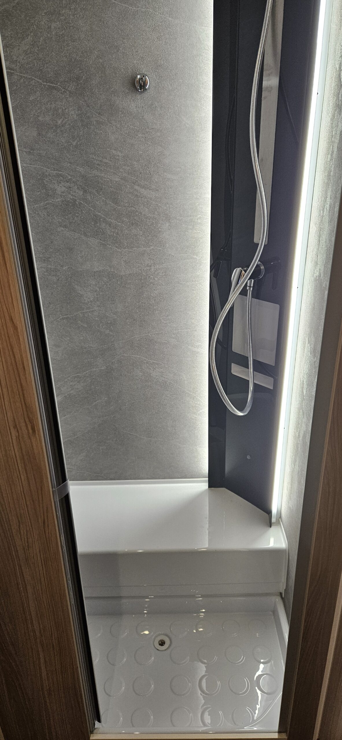 Rimor Evo 95+, 4 Berth Automatic Motorhome – Rentacampa